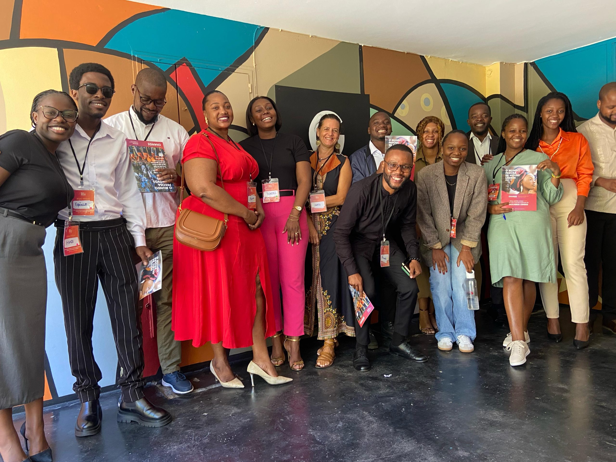 Girl MOVE Academy destaca o impacto das jovens líderes moçambicanas em ...